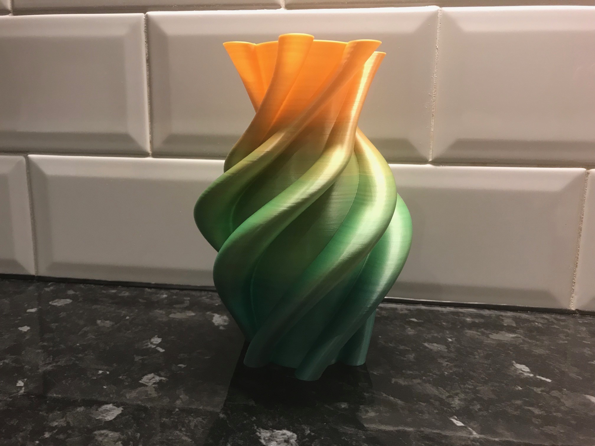 Datei STL Helta Skelta vase・Design für 3D-Drucker zum herunterladen・Cults