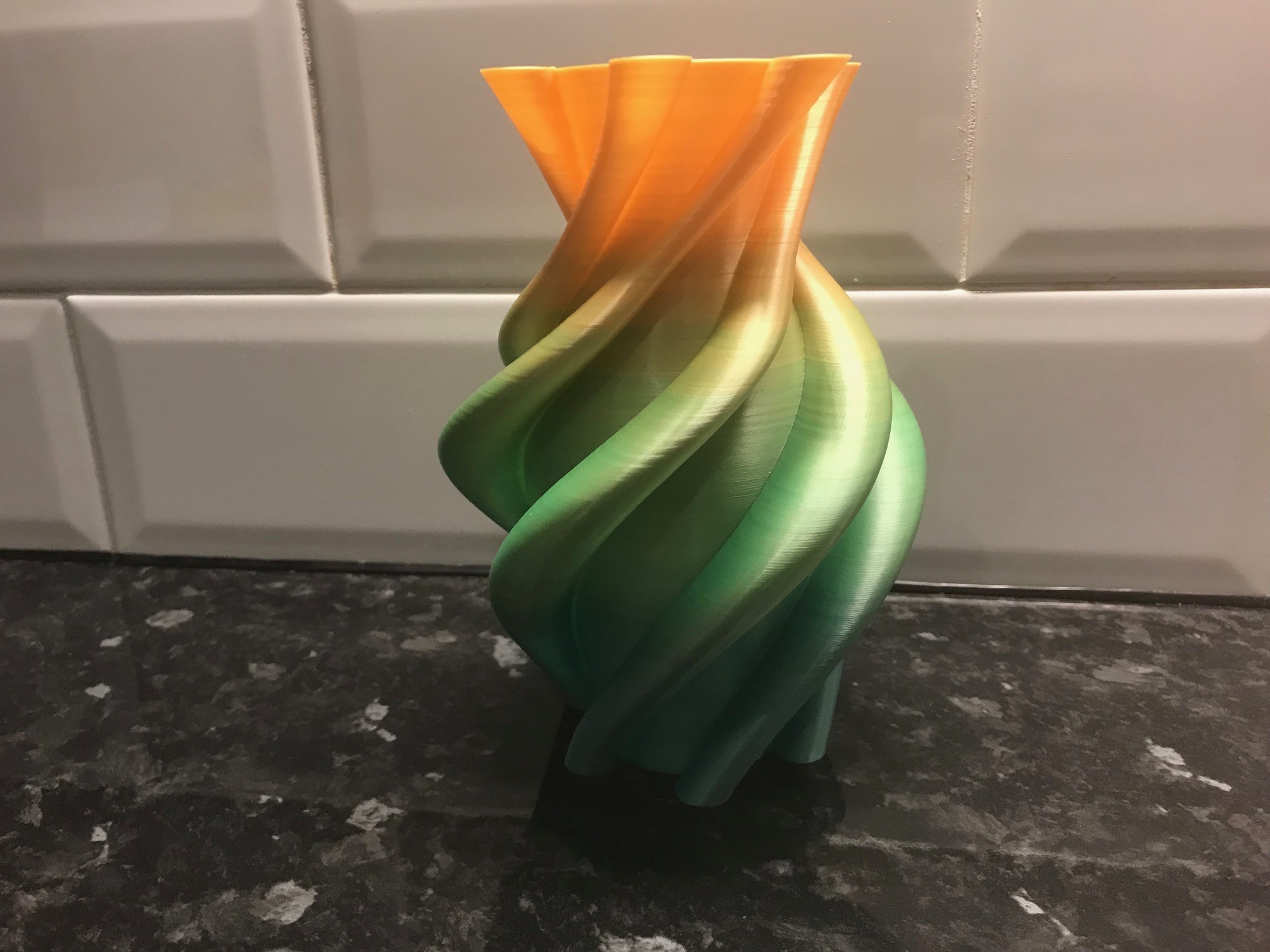 Datei STL Helta Skelta vase・Design für 3D-Drucker zum herunterladen・Cults