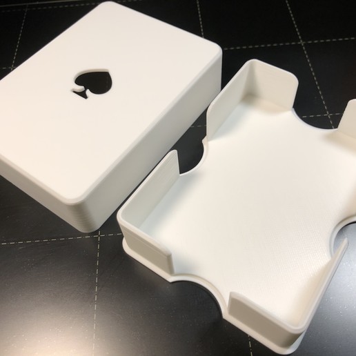 Download free 3D printer designs Playing Card Box ・ Cults