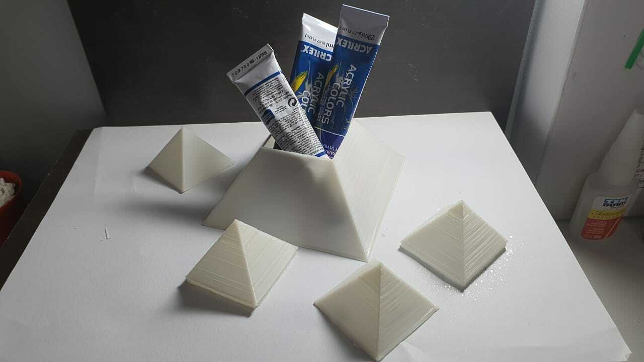 Файл STL PYRAMID BOX STUFFS・Шаблон для загрузки и 3D-печати・Cults