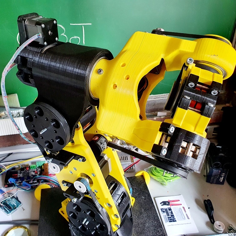 Free STL file CyBot - 6 axis Robot Arm Cycloidal gearbox drive actuator ...