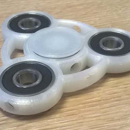 Download free STL file Fidget Spinner for Smaller Hands - Spinner B ...