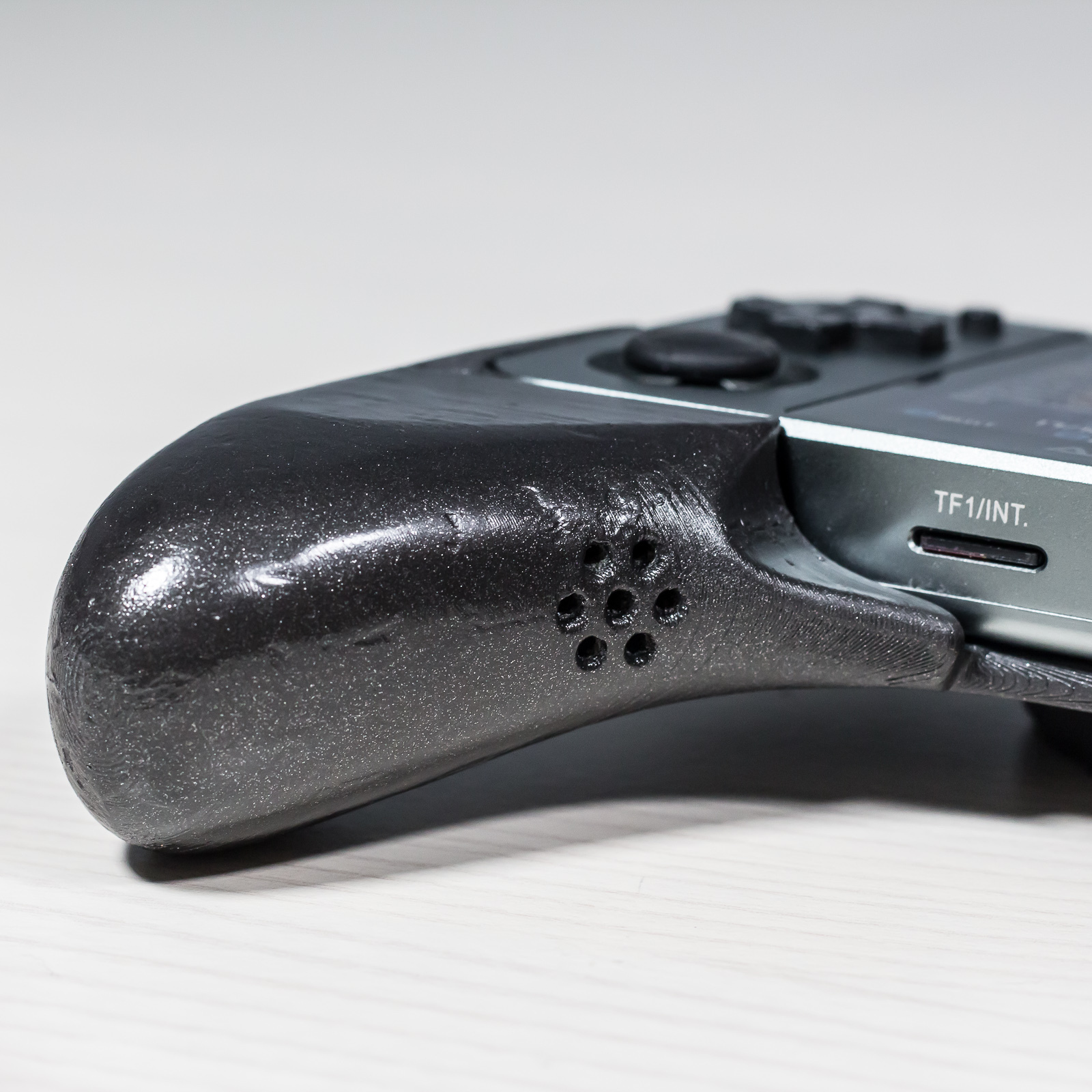 3D file boundle grip anbernic RG350M・Model to download and 3D print・Cults