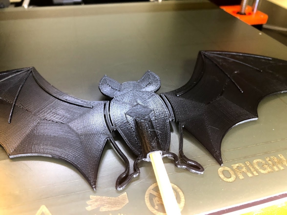 Free STL file FLAPPING BAT ON A STICK・3D print model to download・Cults