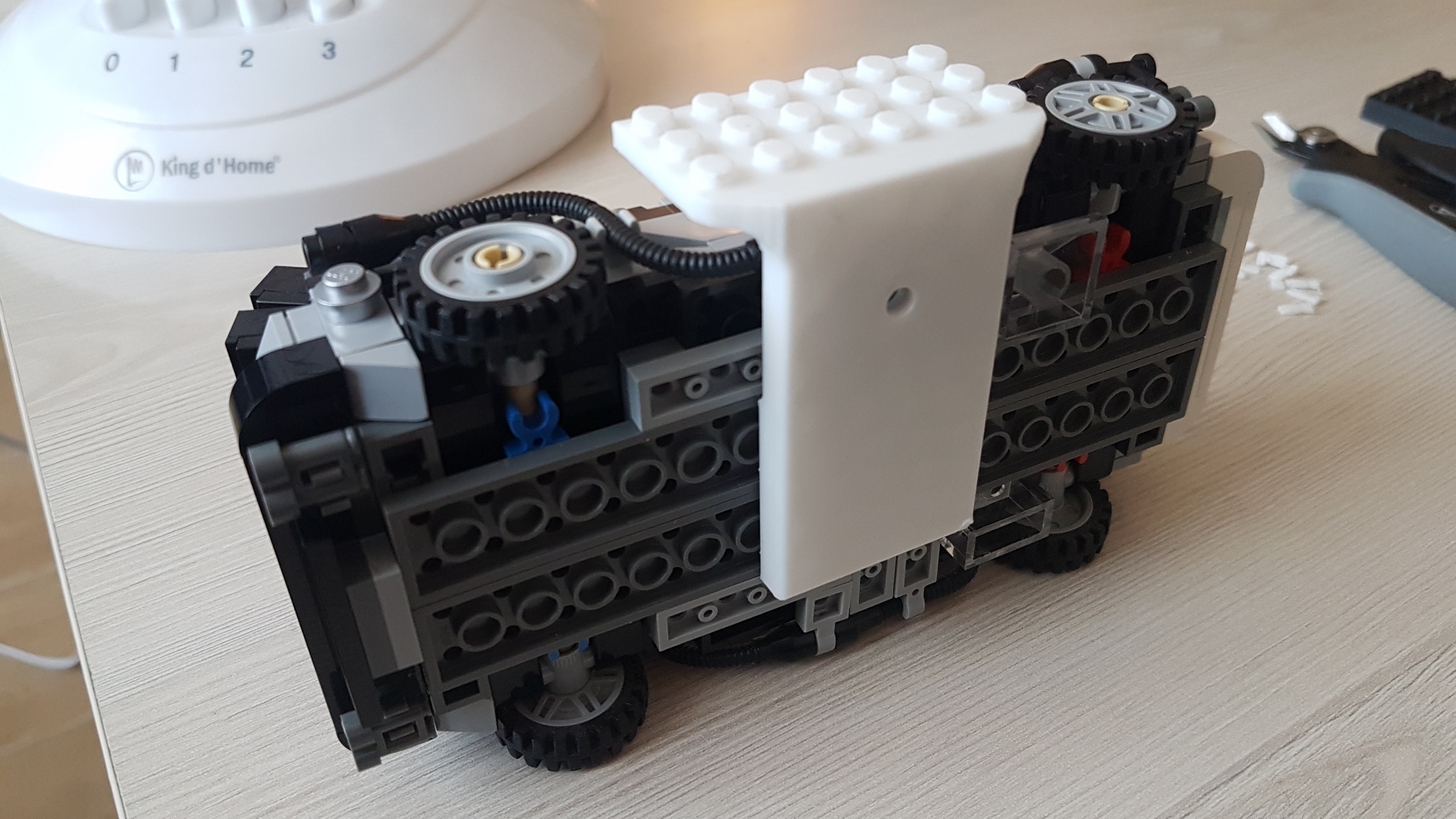 Free STL file Lego DeLorean Wall Mount・3D print design to download・Cults