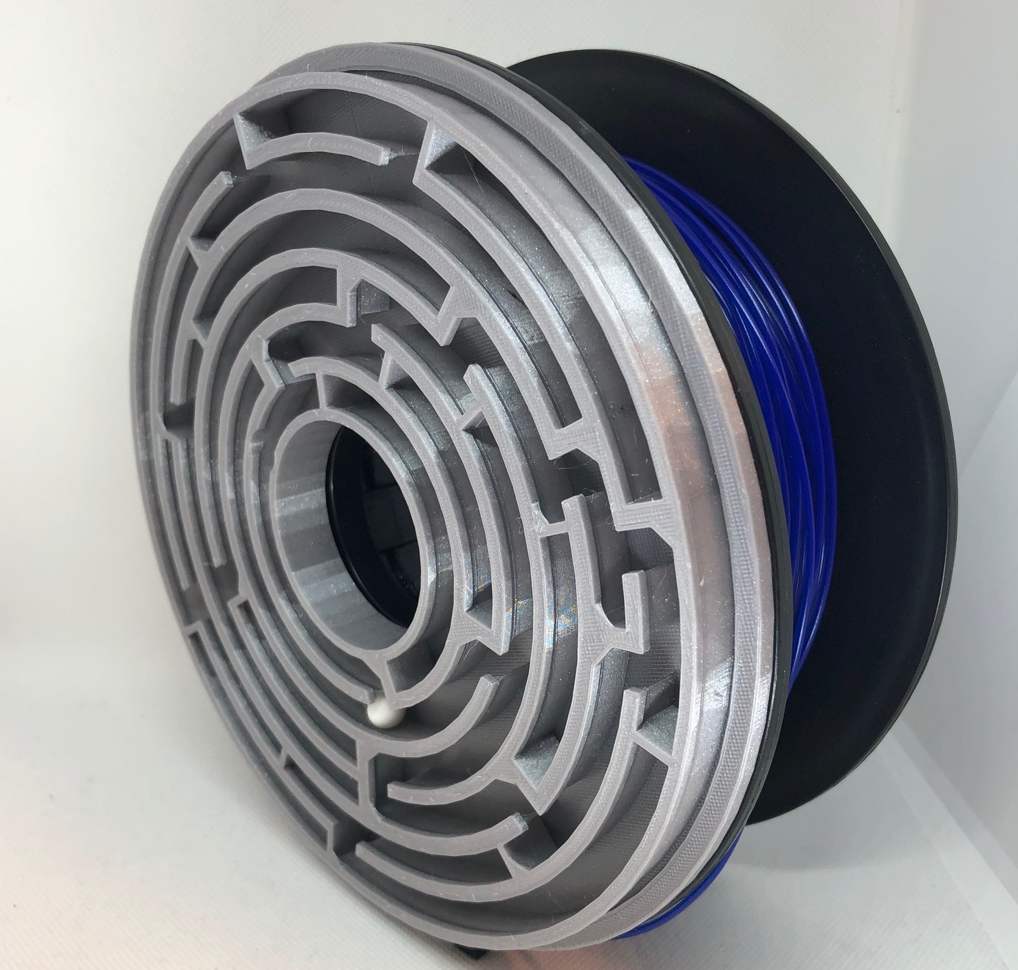 STL file Ball Maze Spool Cover・3D printer design to download・Cults