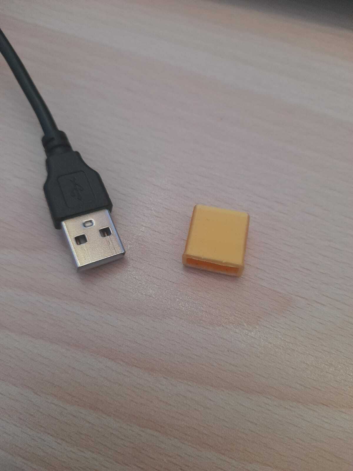 STL file USB cover・3D printing idea to download・Cults