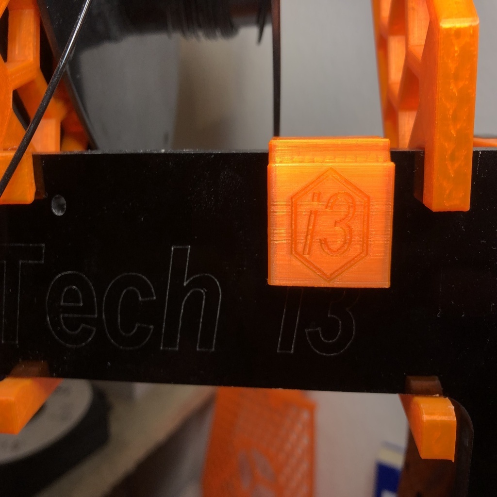 Free STL file SD CARD HOLDER・3D printer model to download・Cults