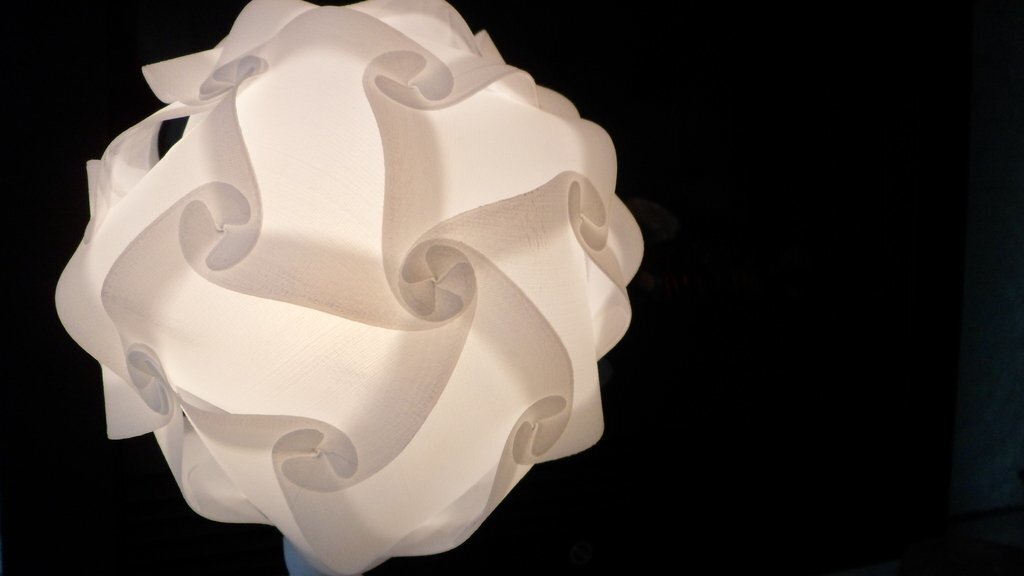 Free STL file Jigsaw Puzzel Lamp with hole for standard・3D printing ...