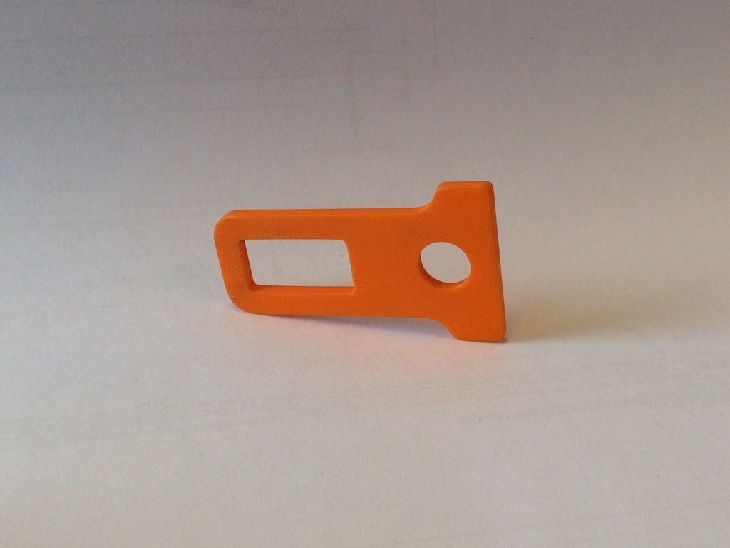 Free STL file Buckle Plug Keychain 🔌・3D print design to download・Cults