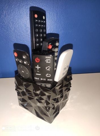 STL file remote control holder 🎛️・3D printer model to download・Cults