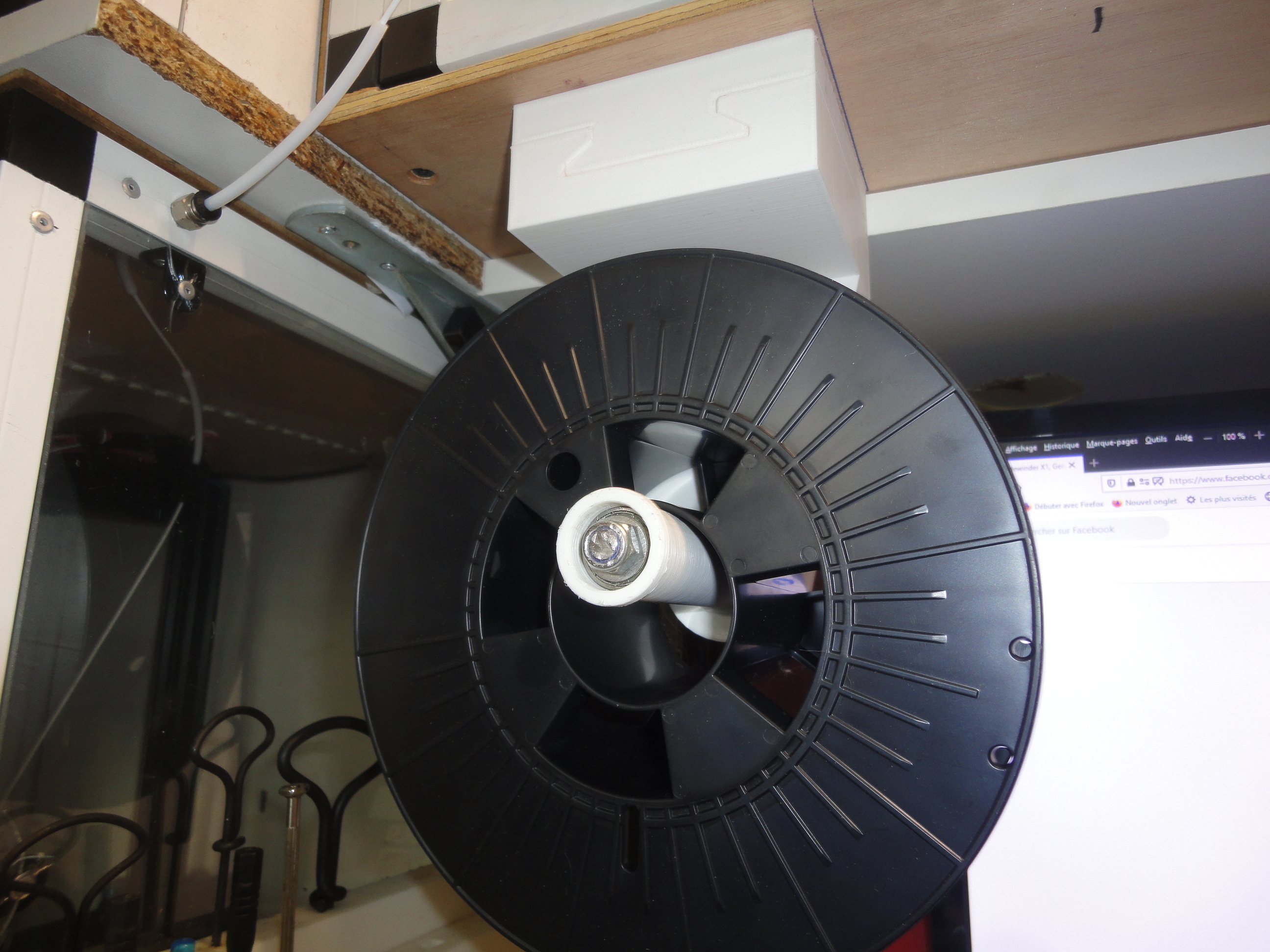 Free STL file Reel with filament reel 1kg wall-mounted・3D printer ...