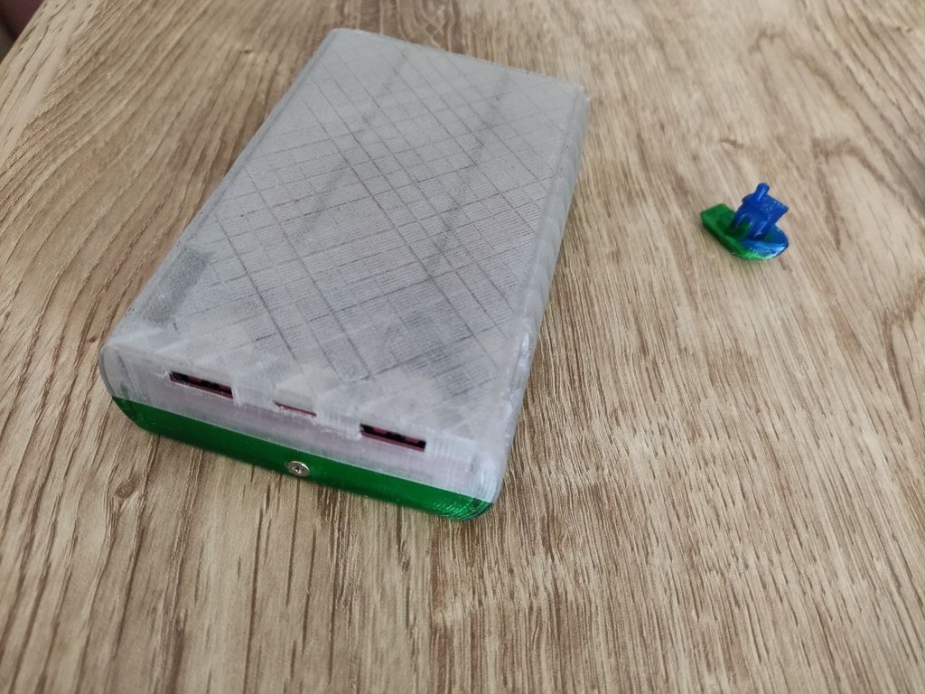 Archivo STL gratis Caja de banco de energía USB-C PD・Objeto de ...