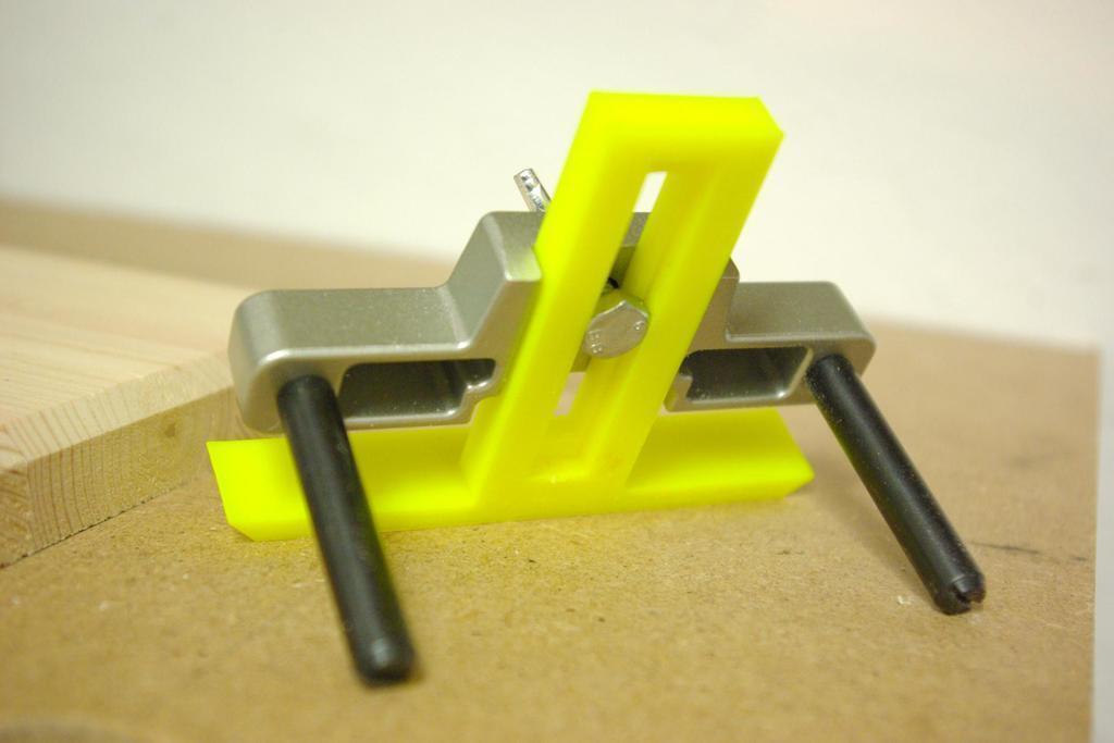 Free STL file Support Foot for Makita Router (or others) 🦶・3D printable ...