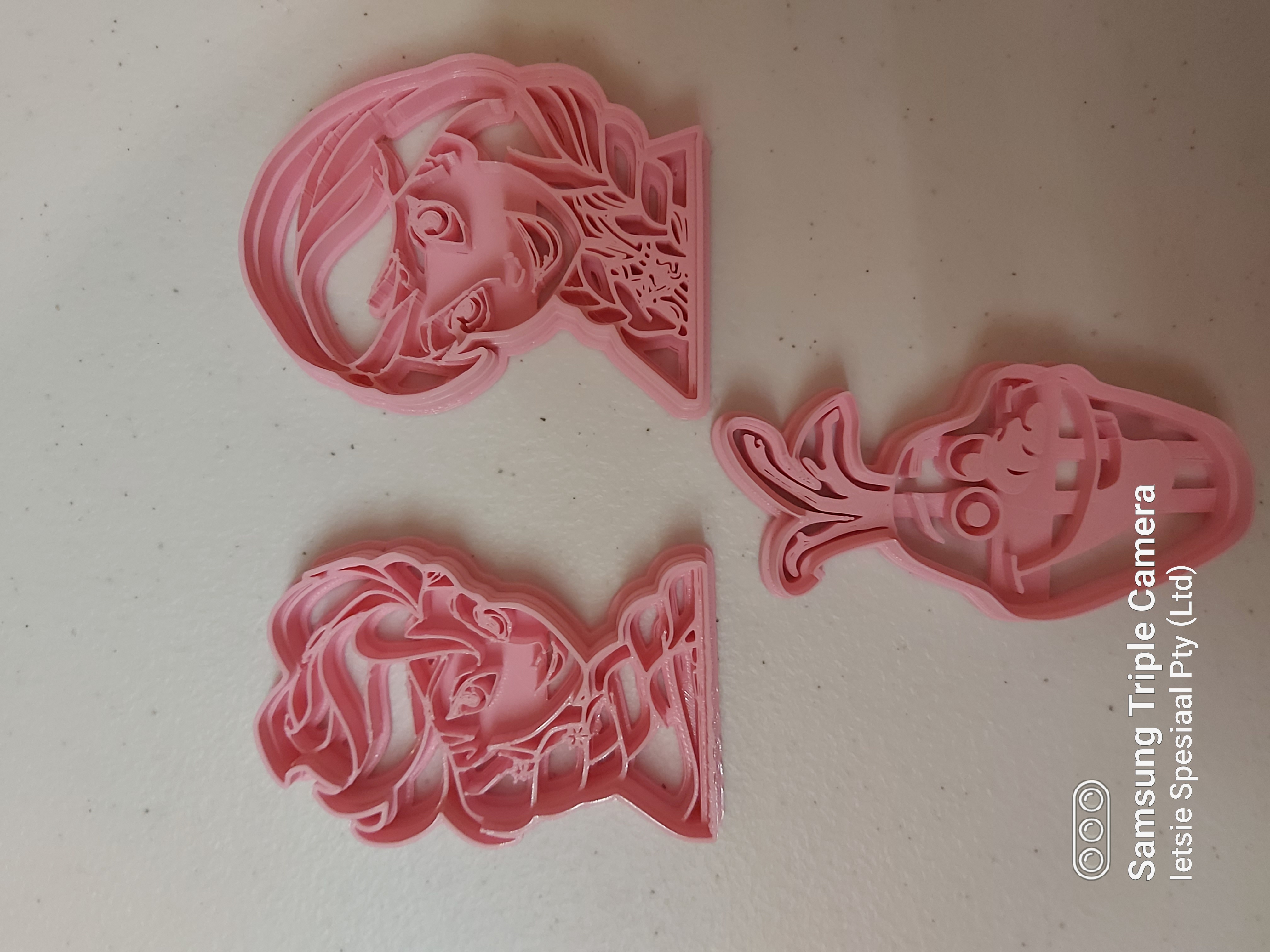 STL file Elsa Frozen・3D printing idea to download・Cults