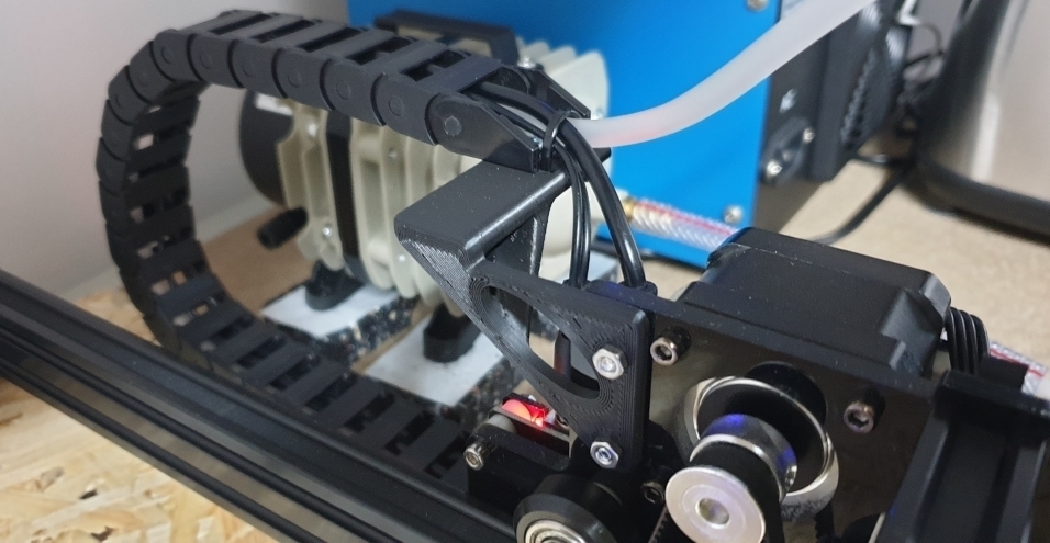 Free 3D file Neje Master 2S Max Drag Chain Holder 🔧・3D print design to ...