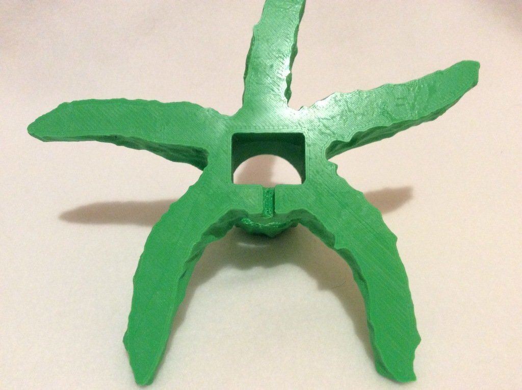 Free STL file Christmas Tree (now with lamp base) 🎄・3D printing ...