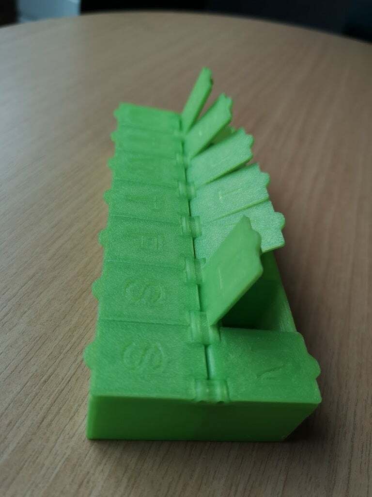 Free STL file Pill Box weekly 💊・3D printable design to download・Cults