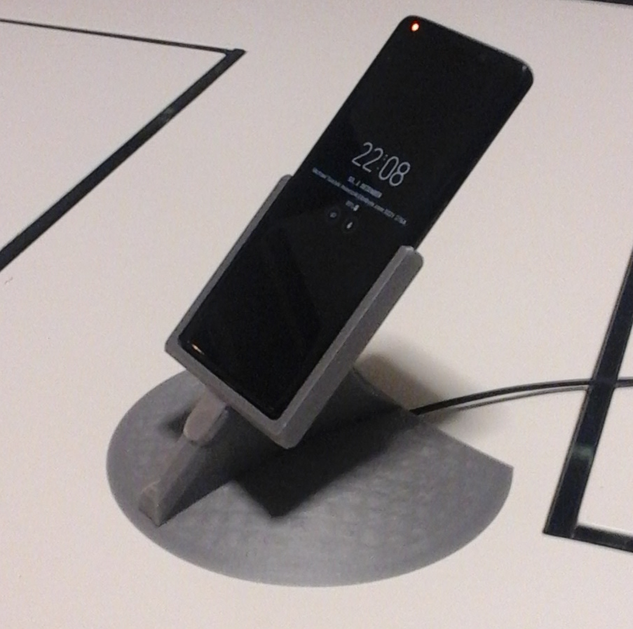 Free 3D file phone holder with charger connection - Galaxy S9 shell ...