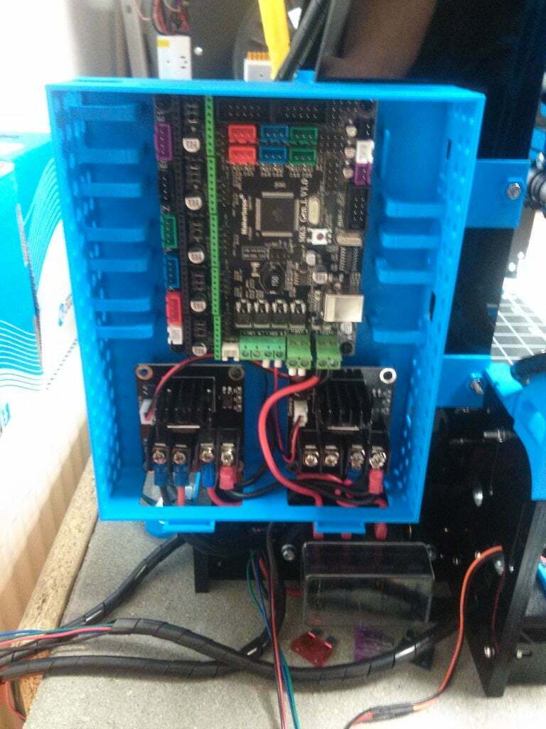 Archivo STL gratis Caja electrónica Anet A8 MKII - MKS GenL mod・Diseño de impresora 3D para ...