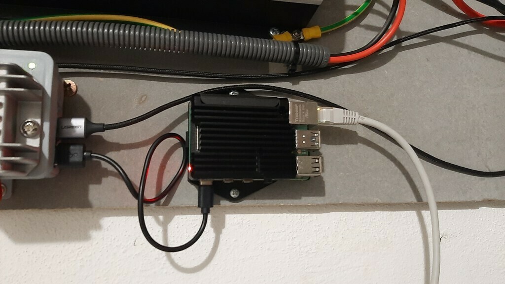 Free 3D file Rpi4 JOY-IT Case holder・3D printing idea to download・Cults