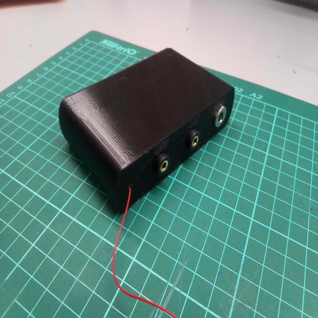 Free STL file MP3/FM player case・3D printer model to download・Cults