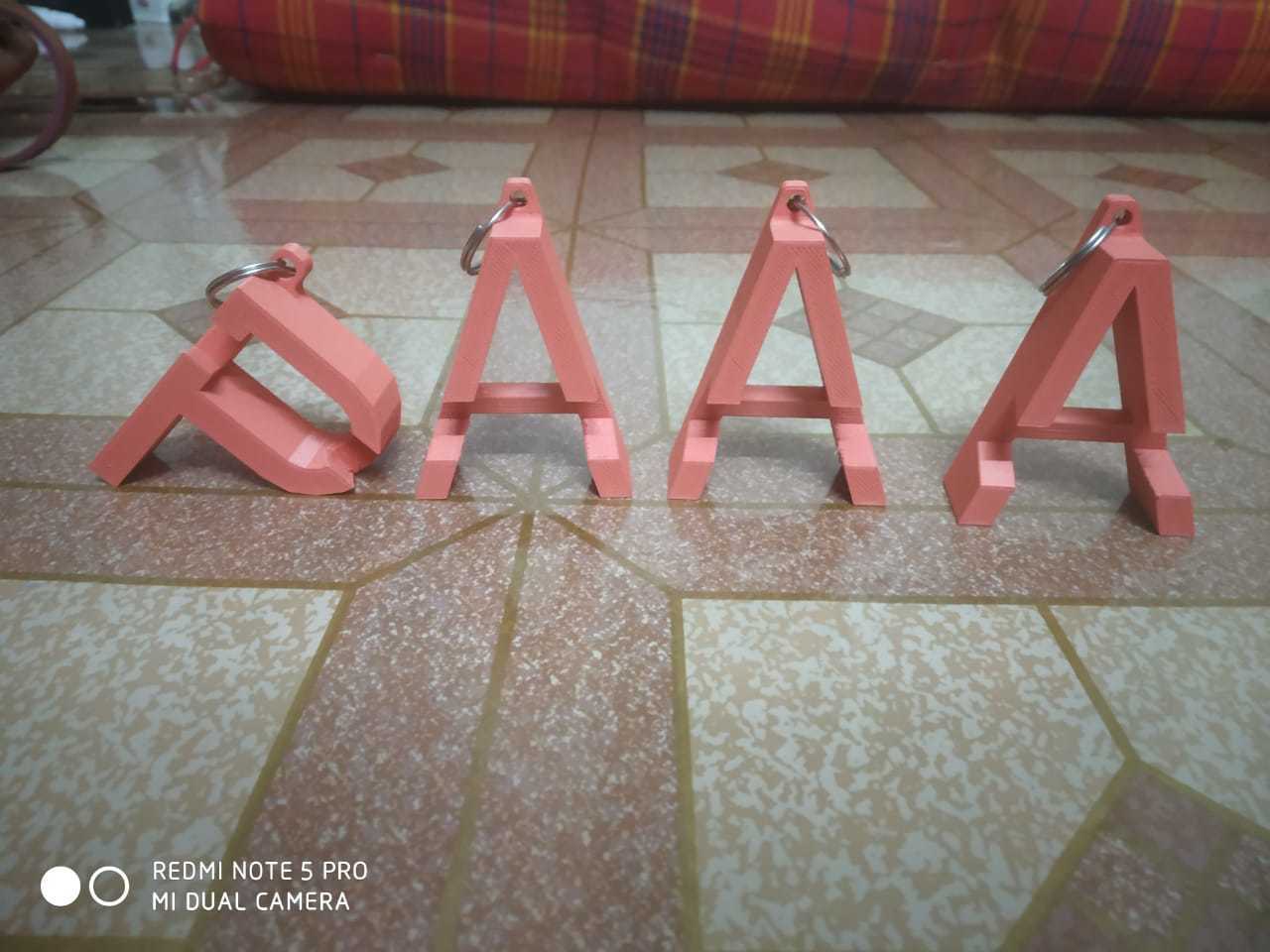 STL file ALPHABET P INITIAL MOBILE STAND + KEYCHAIN・Model to download ...