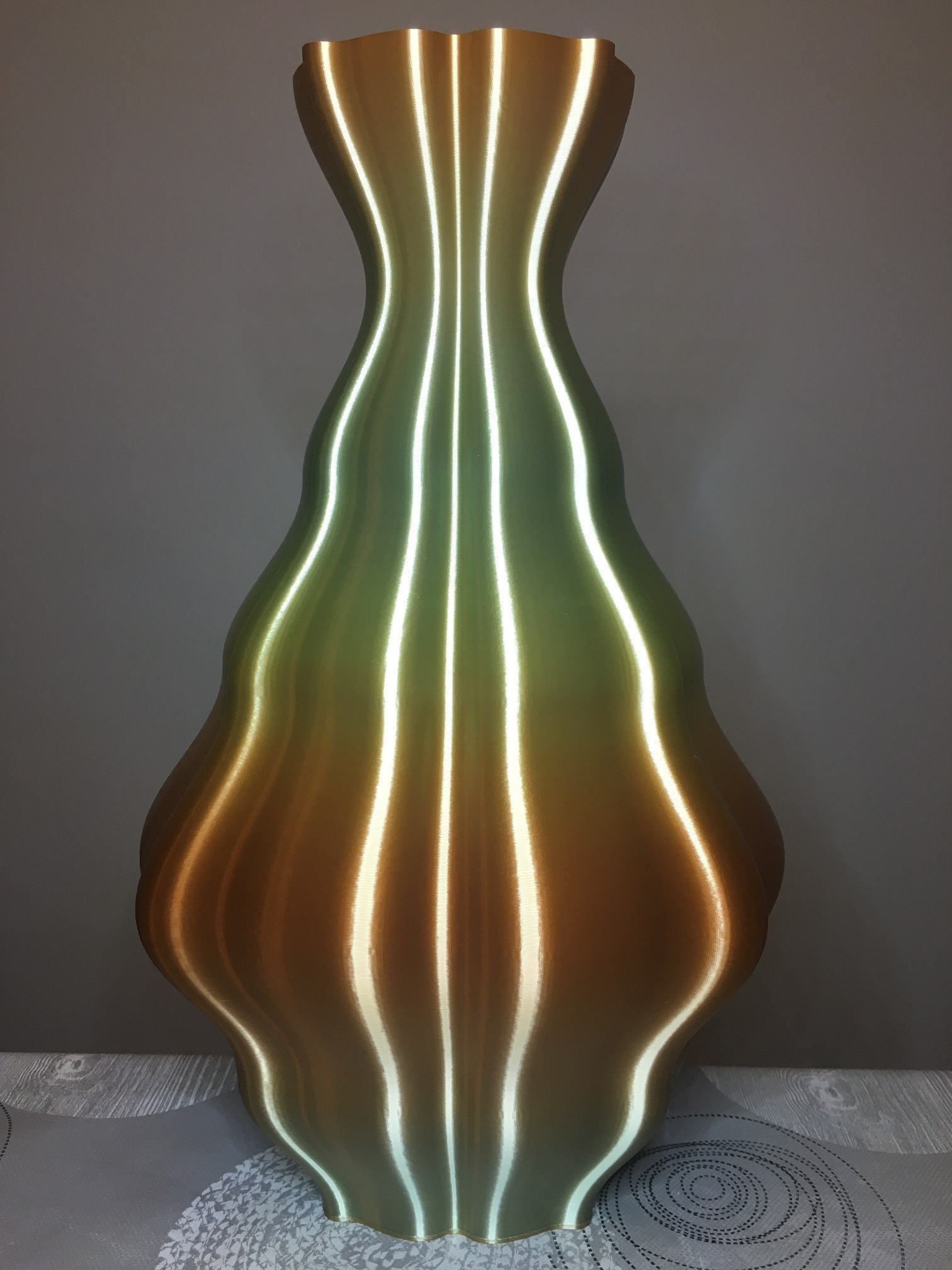 Fichier STL gratuit VASE 7A・Design pour impression 3D à télécharger・Cults