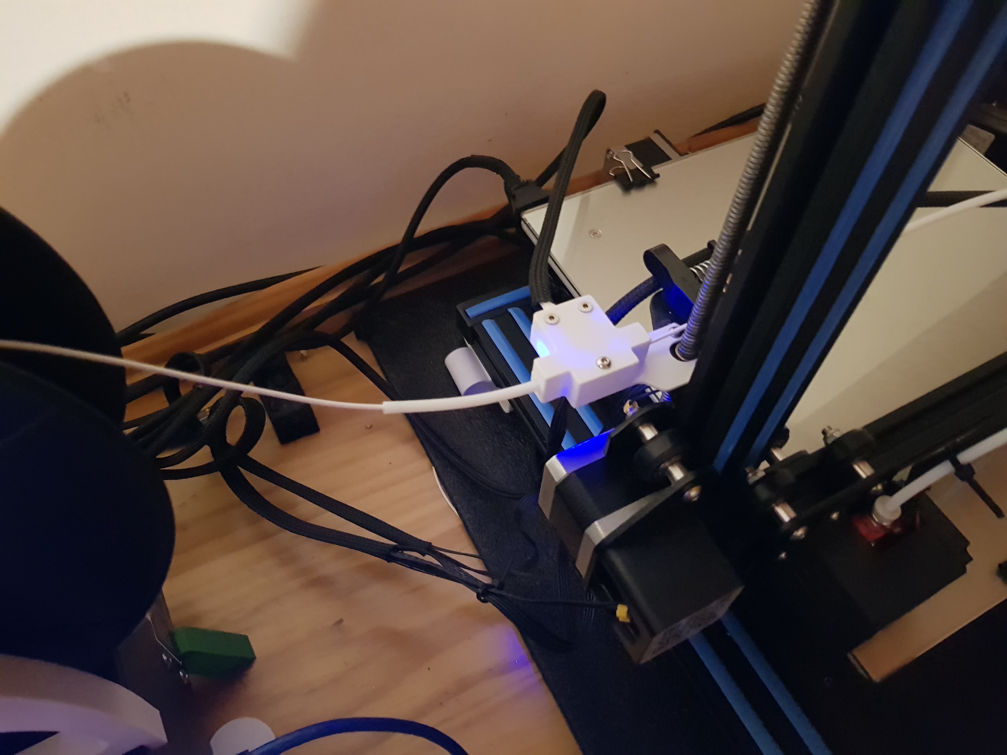 Fichier STL Support pour détecteur de fin de filament Creality CR10s ...