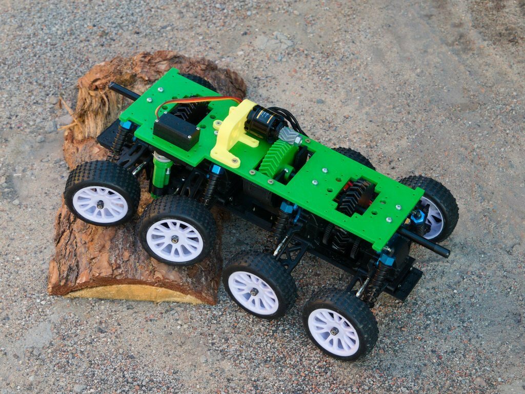 Free 3D file RC 8x8 Rosomak APC 🚗・Design to download and 3D print・Cults