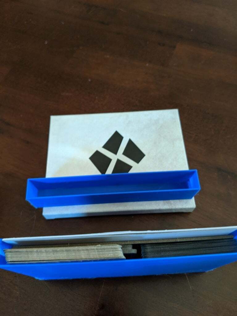 Free STL file Gloomhaven Character Box・3D printable object to download ...