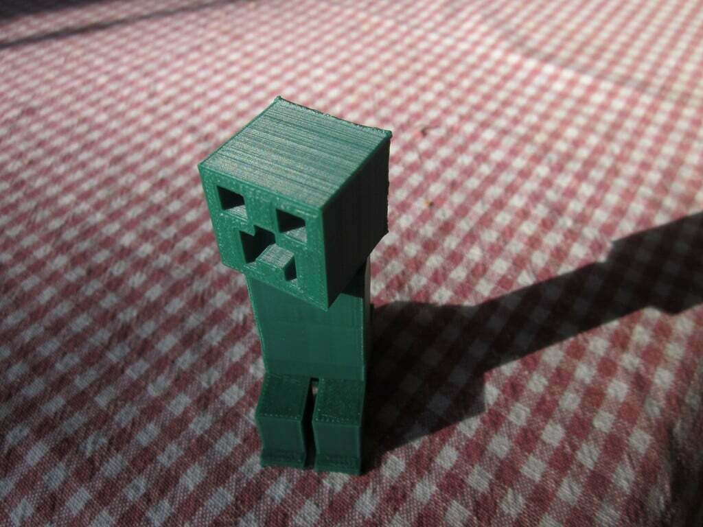Free 3D file Minecraft Creeper with movable head Remix 🎮・3D print ...