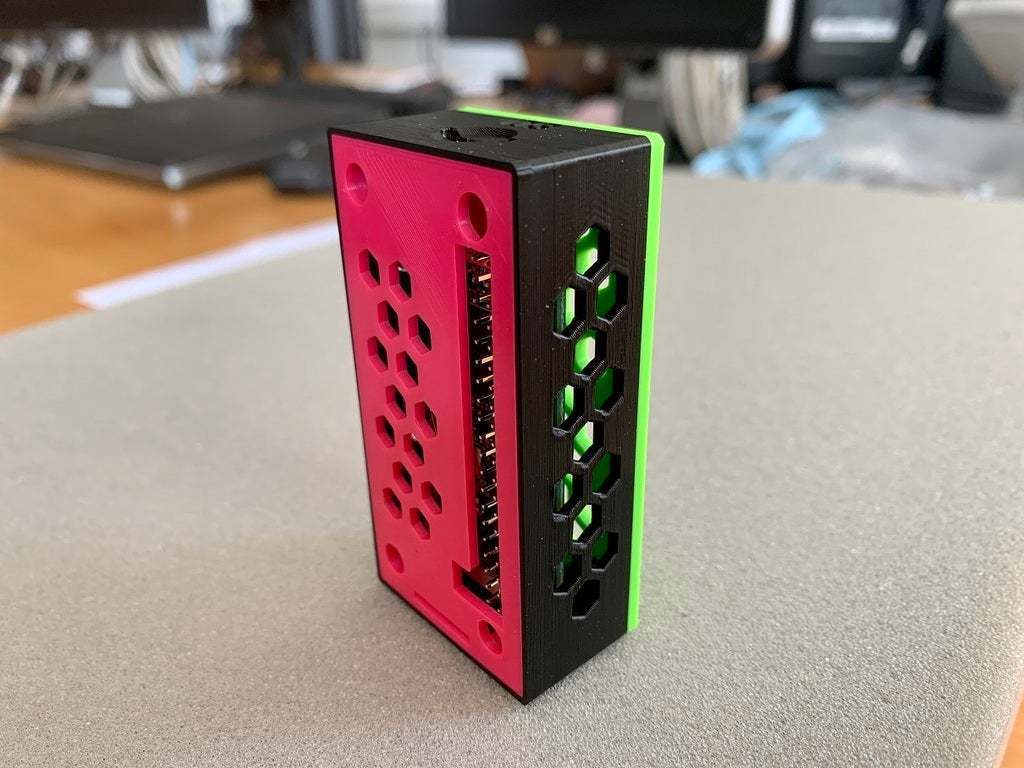 Free STL file Raspberry Pi Zero case 🔧・3D printer model to download・Cults