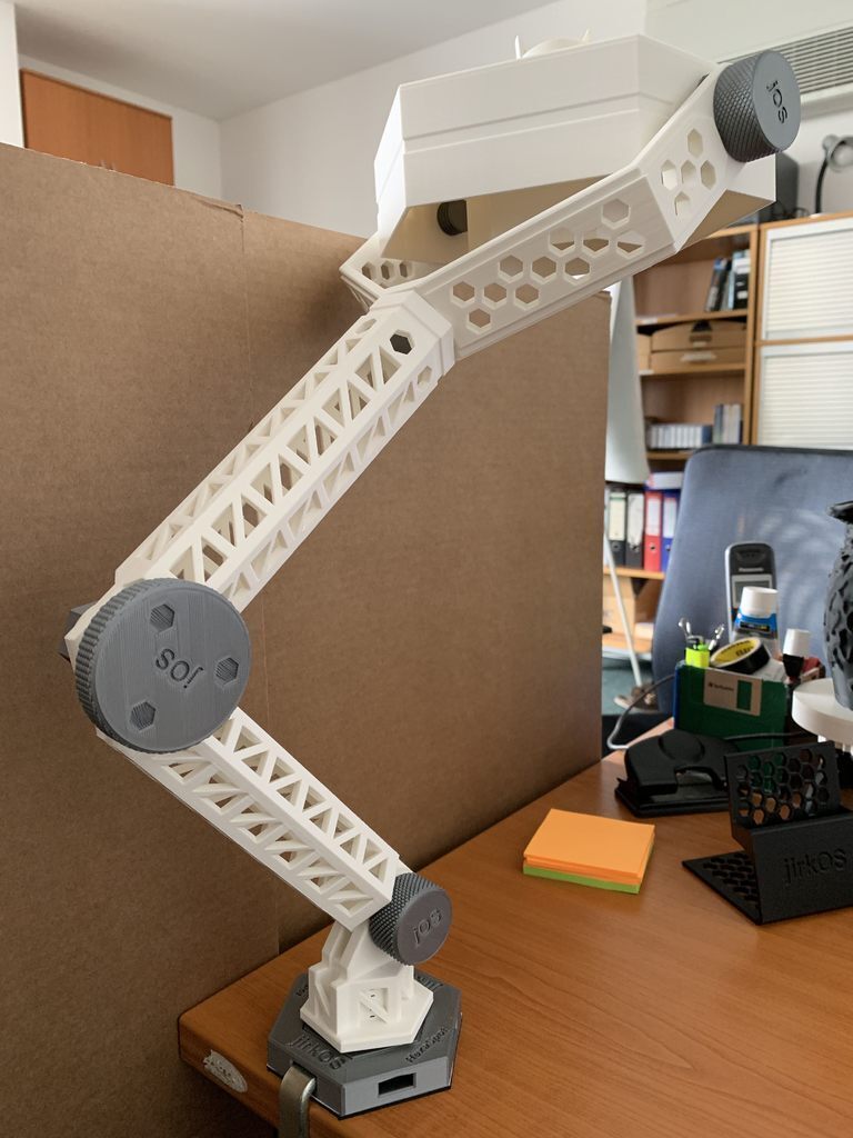 Archivo STL gratis Lámpara HexaSpot v1 👽・Objeto de impresión 3D para descargar・Cults