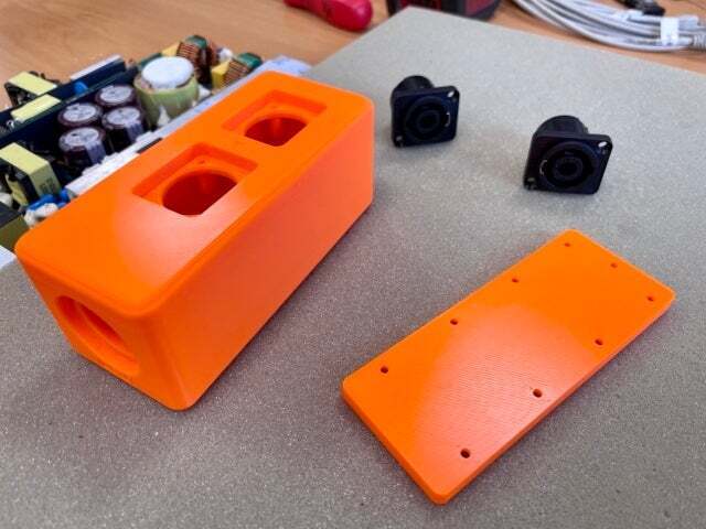 Free STL file Speaker connectors case 🔉・3D printer design to download・Cults