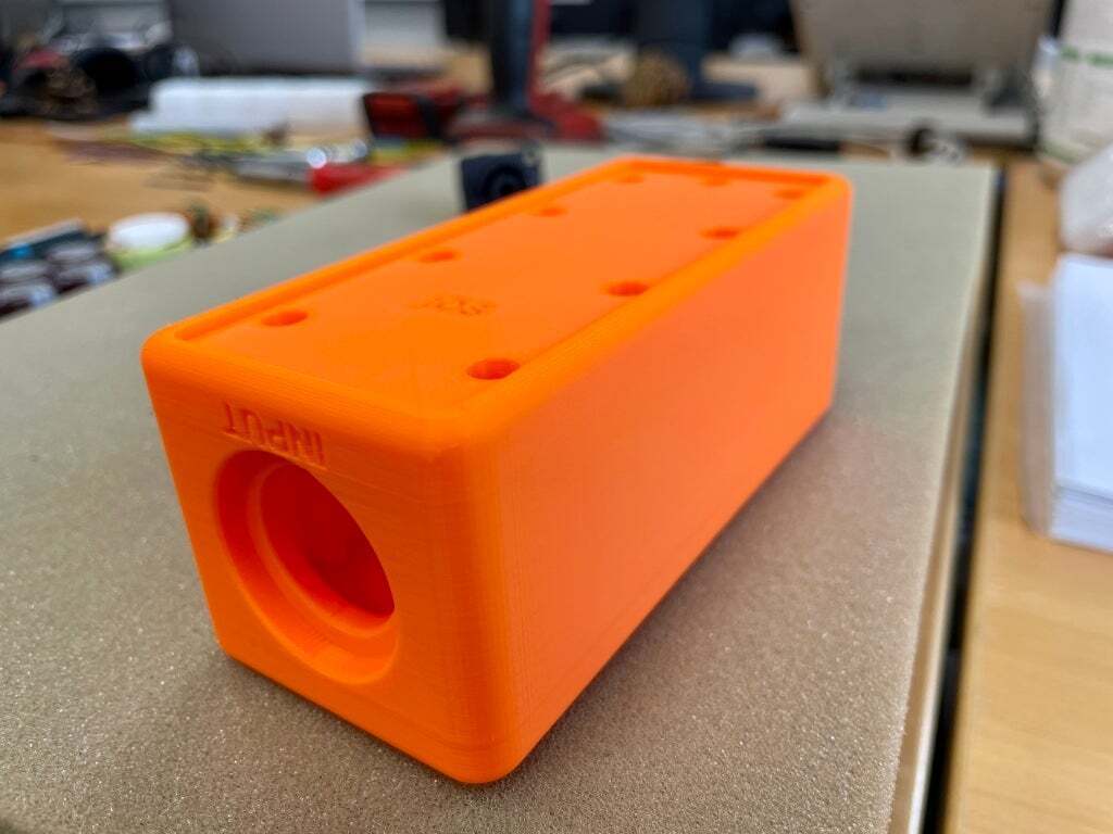 Free STL file Speaker connectors case 🔉・3D printer design to download・Cults