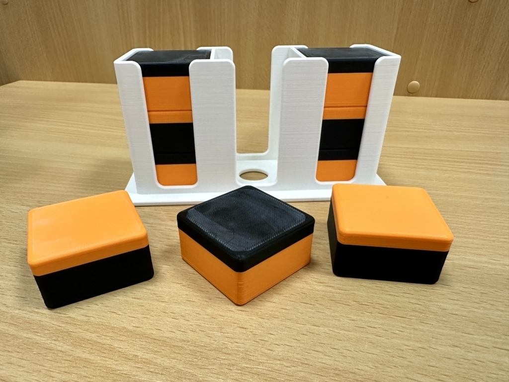 Free 3D file Small box with holder 🤏・Object to download and to 3D print ...