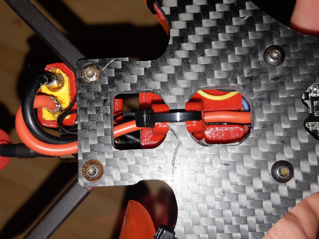 Free 3D file X4R Chameleon Mount 👽・3D printable model to download・Cults