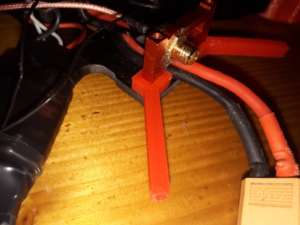 Free 3D file Armattan chameleon antenna guide support・3D print design ...