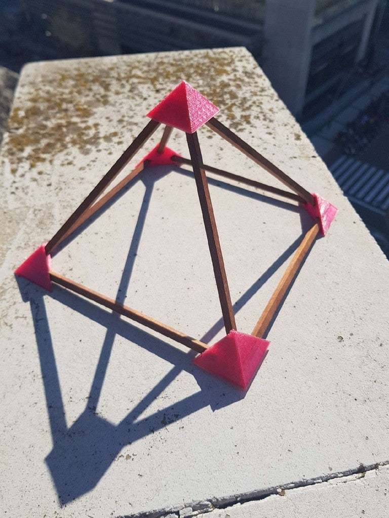 Free STL file edge pyramid・Model to download and 3D print・Cults