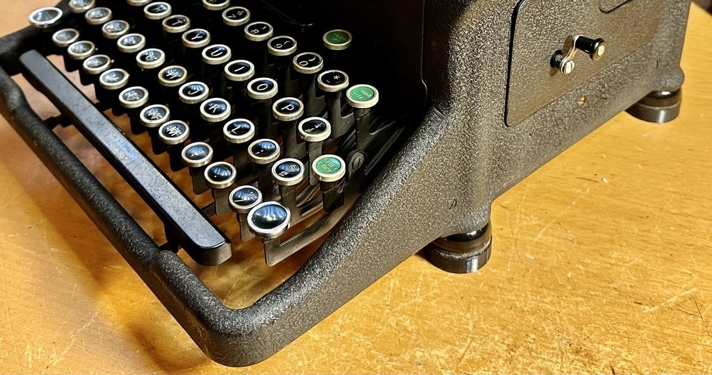 Free 3D file Underwood Typewriter Foot・3D printable object to download ...