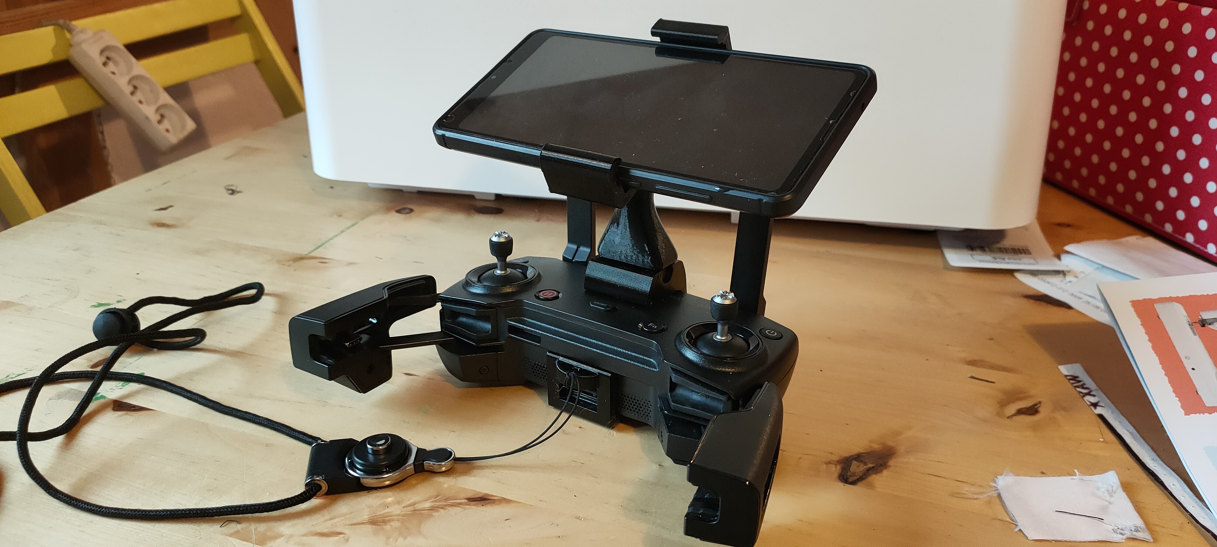 Download STL file phone support dji mavic air • 3D printable object ・ Cults