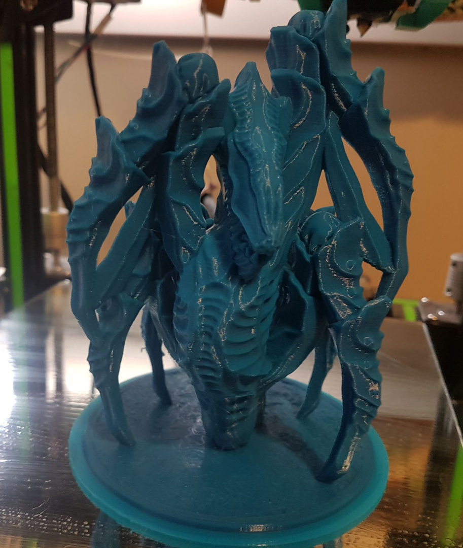 3D file Alien Lair: Hive Queen・Design to download and 3D print・Cults