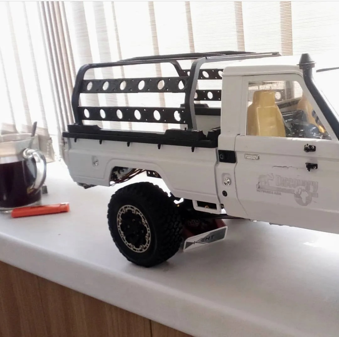 STL file Cage for Toyota LC70・3D printer design to download・Cults