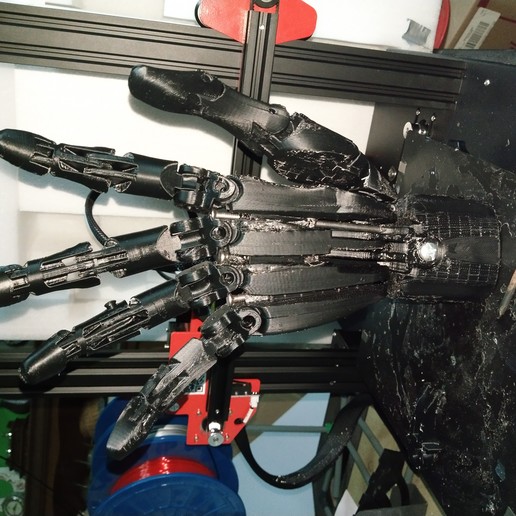3D printed Articulated hand • made with Anet A4 ・ Cults