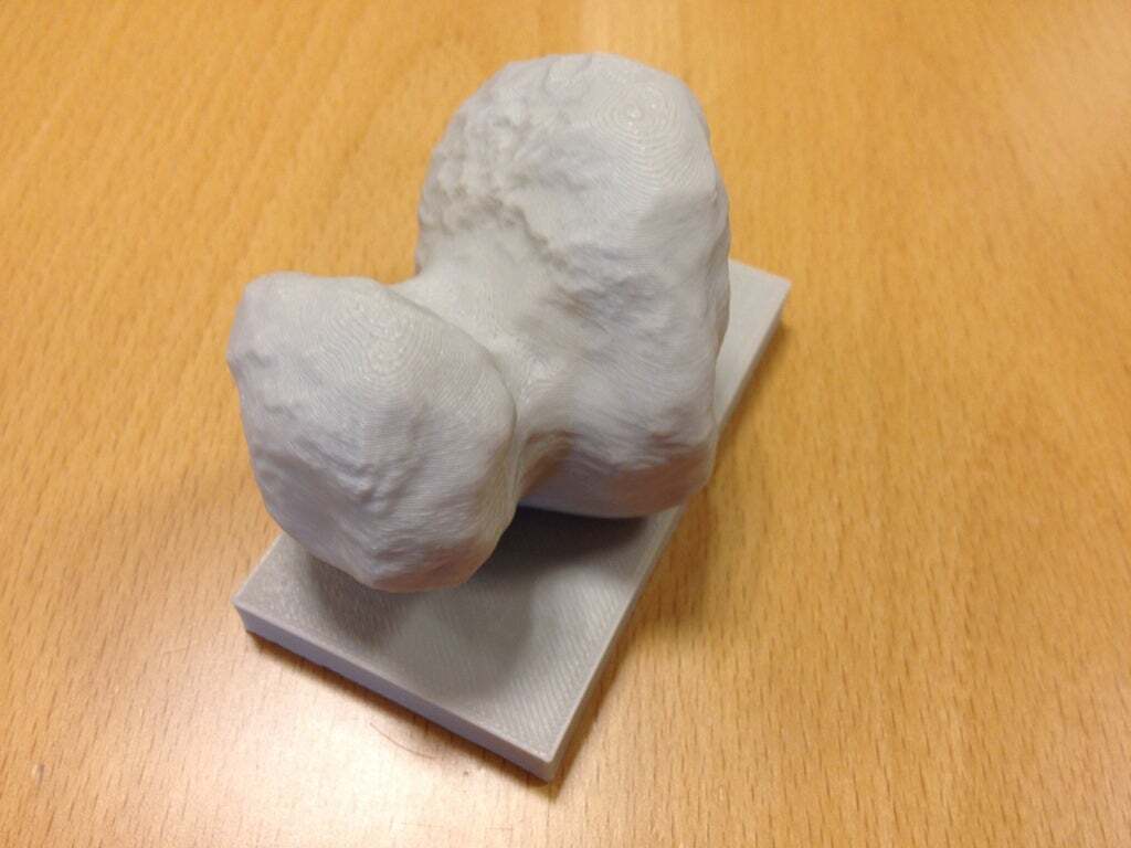Free STL file 67P/Churyumov–Gerasimenko on a plinth・3D printable model ...