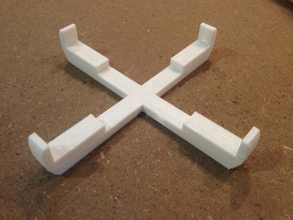 Free STL file Vase holder with light recess・3D printable object to ...