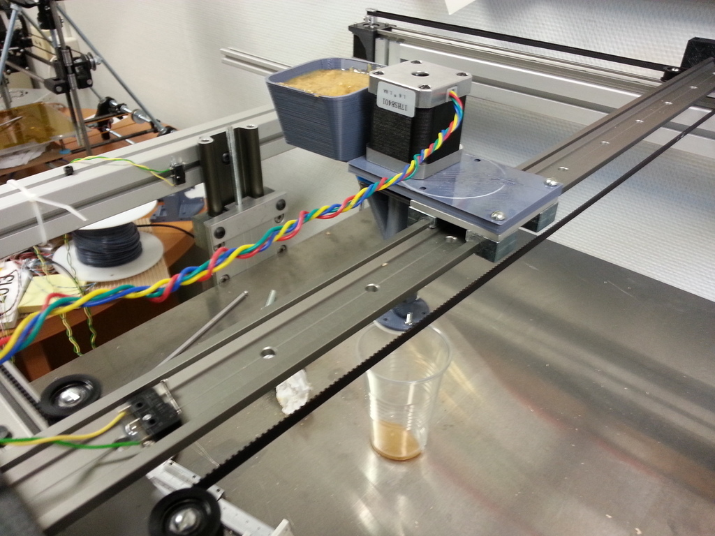 Free 3D file Small funnel for paste extruder・Object to download and to ...