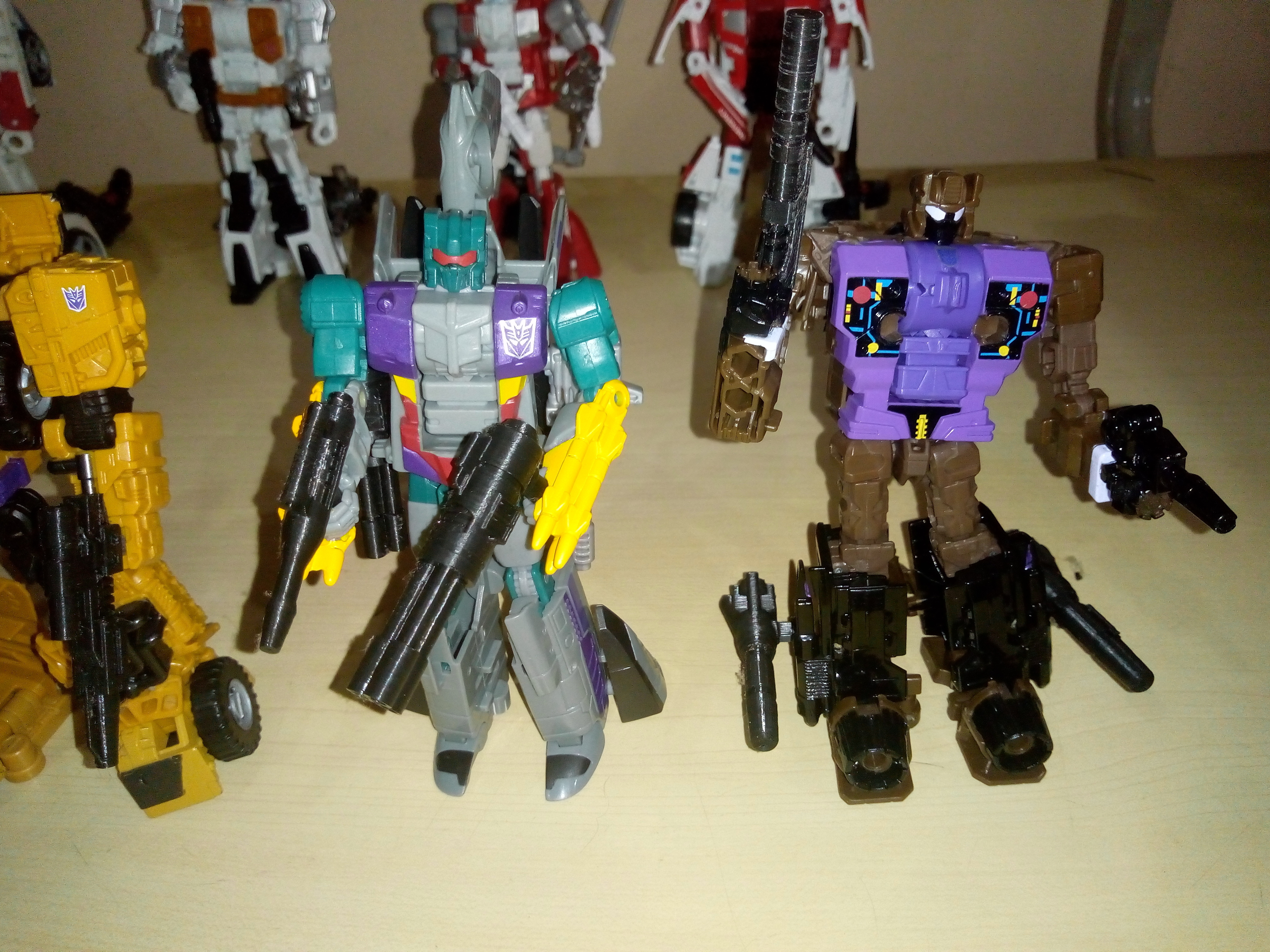 STL file Transformers Combiner Wars Combaticons G1 Style weapons 2 🤖・3D ...