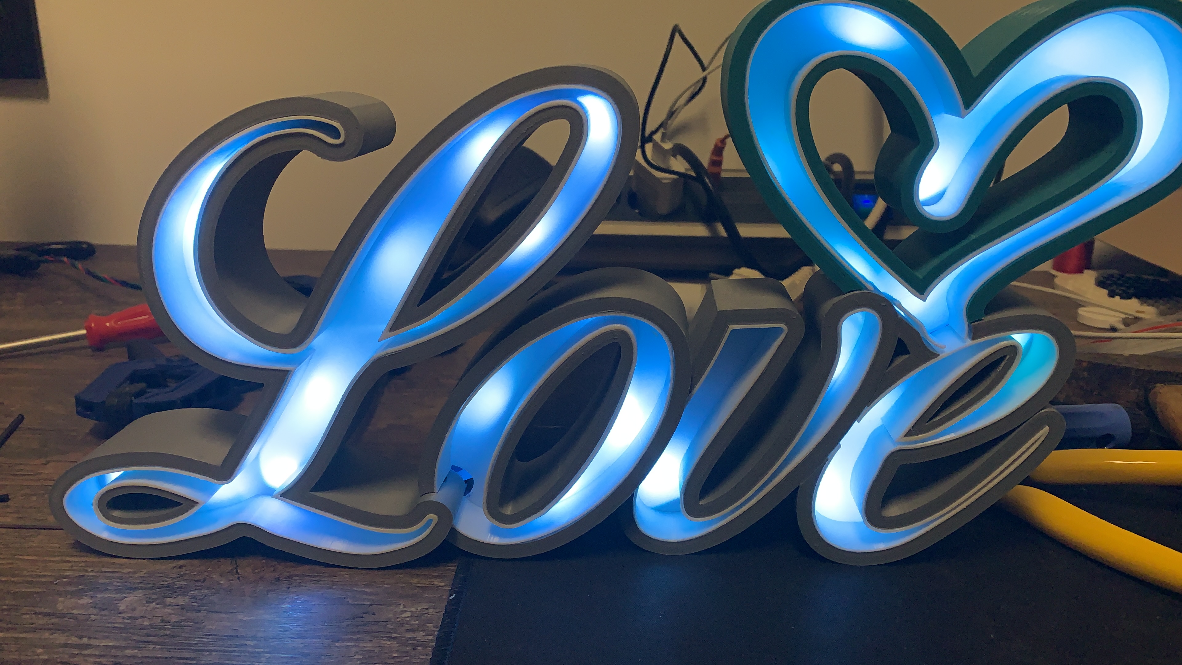 3D printing Led LOVE lettering • made with Anycubic Vyper・Cults